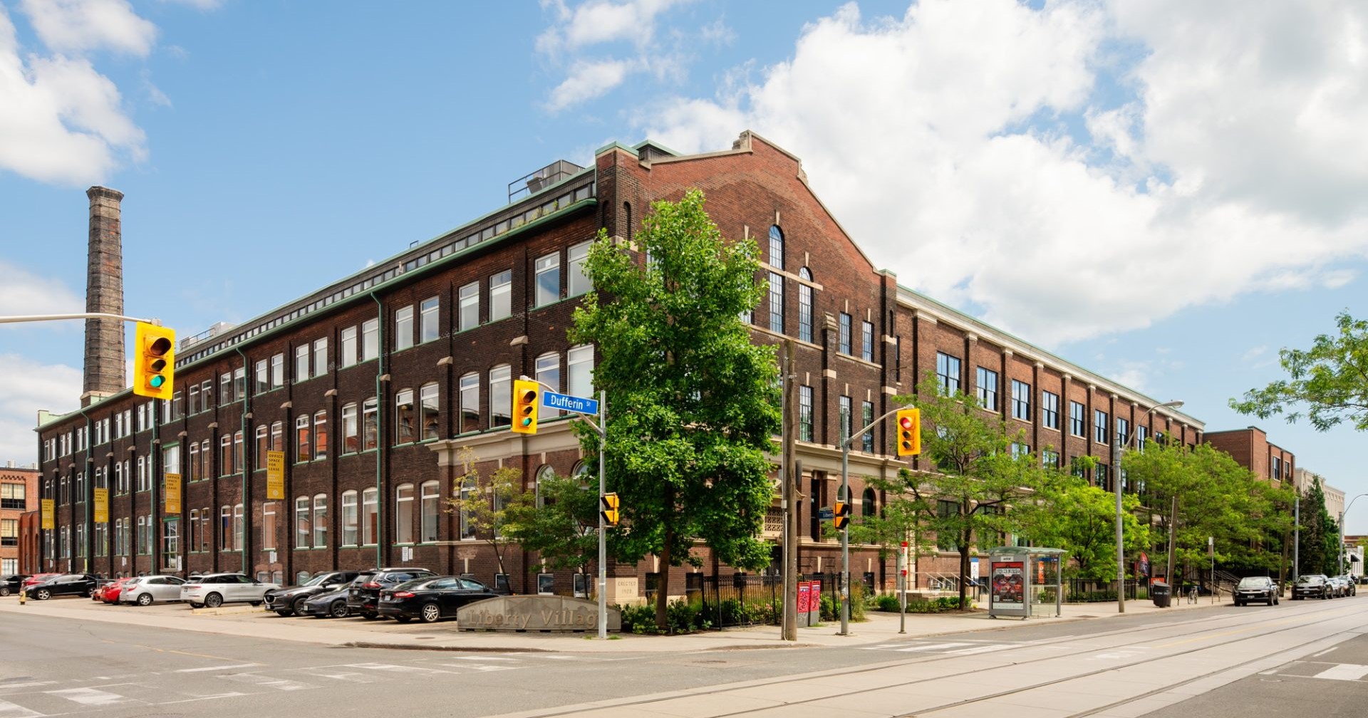 Dufferin Street Toronto - Sepehr Home